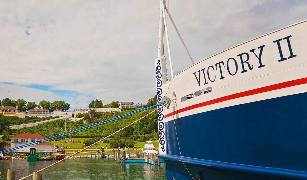 Nos croisières à bord du M/V Victory II - Prix déstockés - Destockage ...